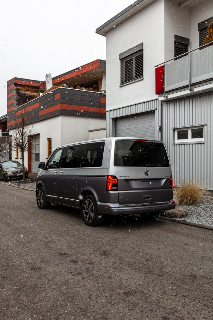 VW T6 - SPACE SILVER - PREMIUM WRAPPING