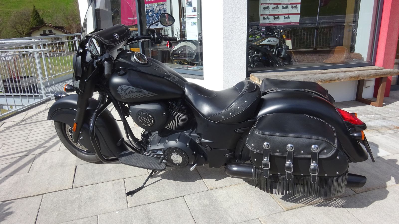 z4_5 CHIEF DH - Godfather Custombikes - Motorcycle Repair & Sale