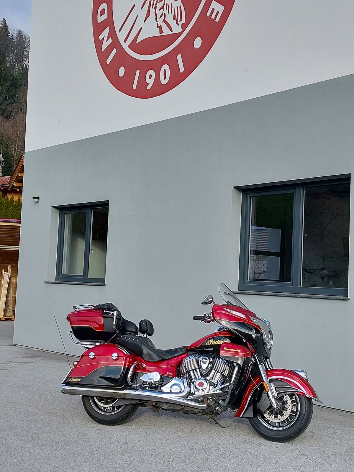 z4_3 RM ELITE - Godfather Custombikes - Motorcycle Repair & Sale