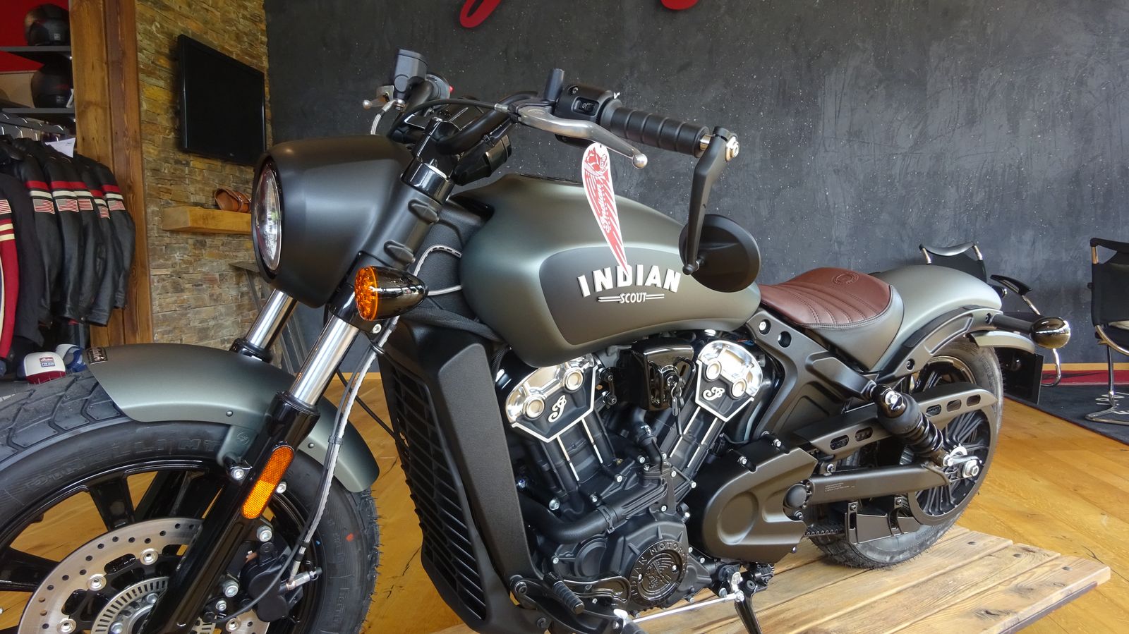 Unsere SCOUT Modelle. - Godfather Custombikes - Motorcycle Repair & Sale