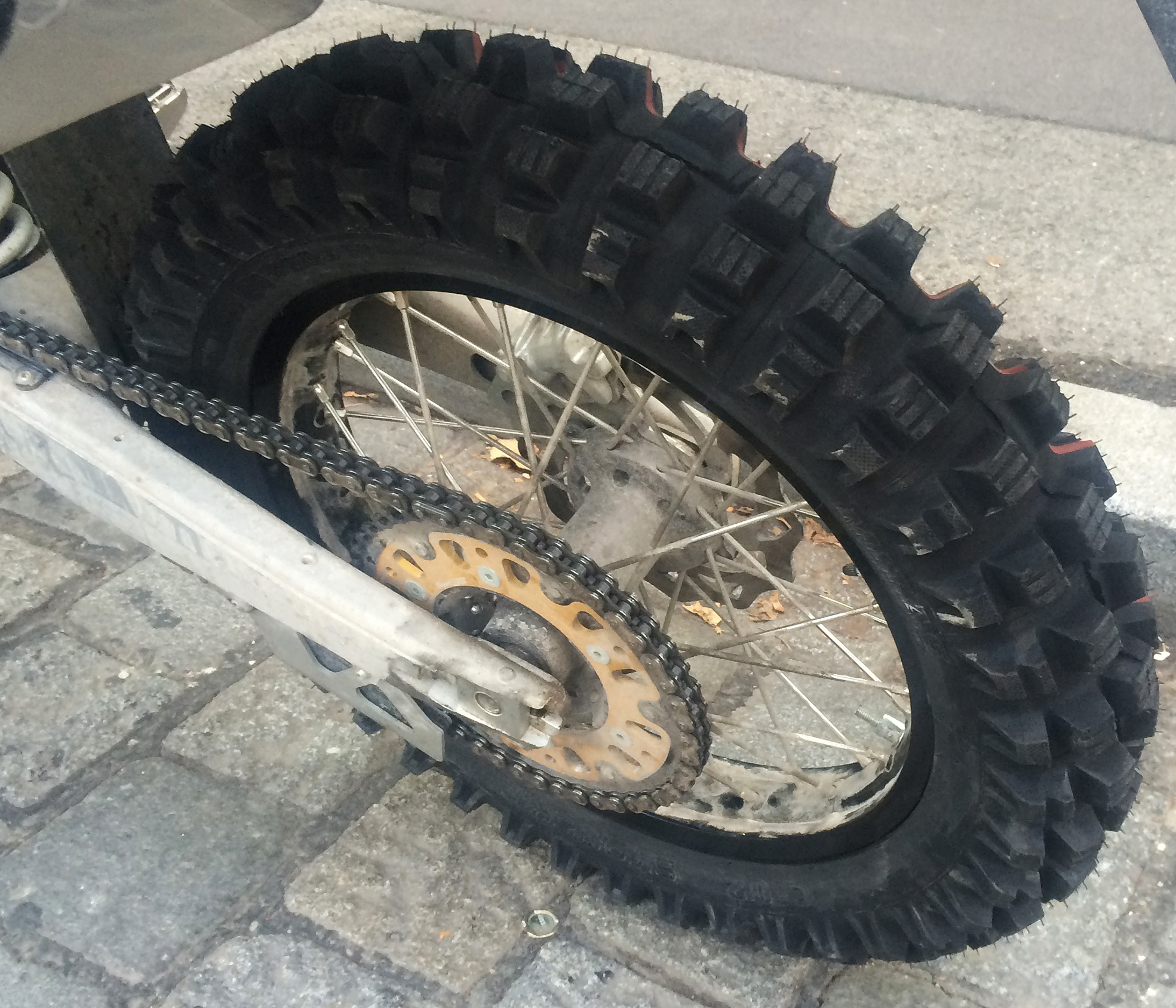 Mitas • C-17 / C-02 - Wolfs private Website über Motorräder und Reisen