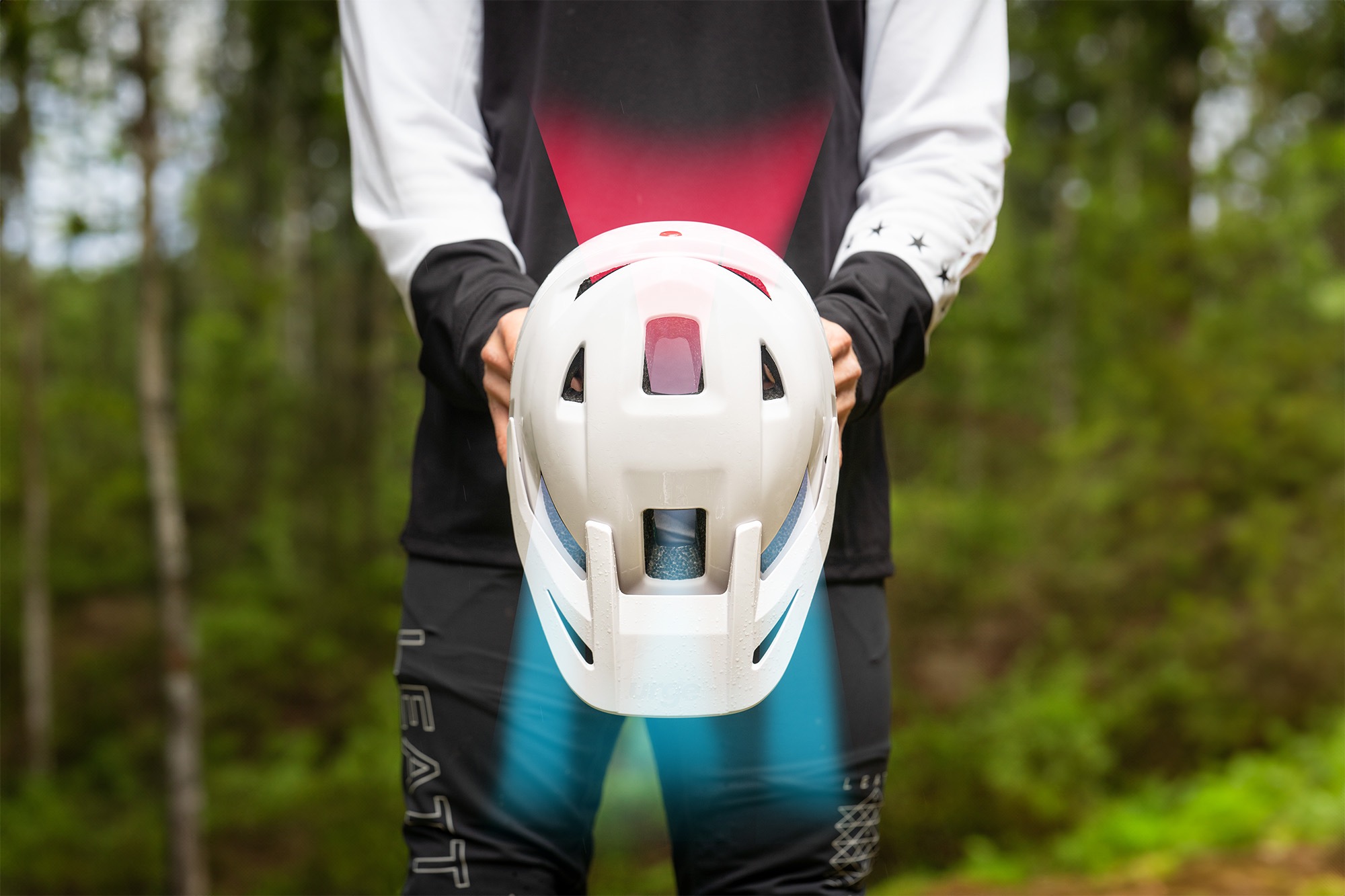 NEW 新製品 RASCAS(ラスカス) 36,300円(税込) - URGE bike ヘルメット / URGE snow ヘルメット ...