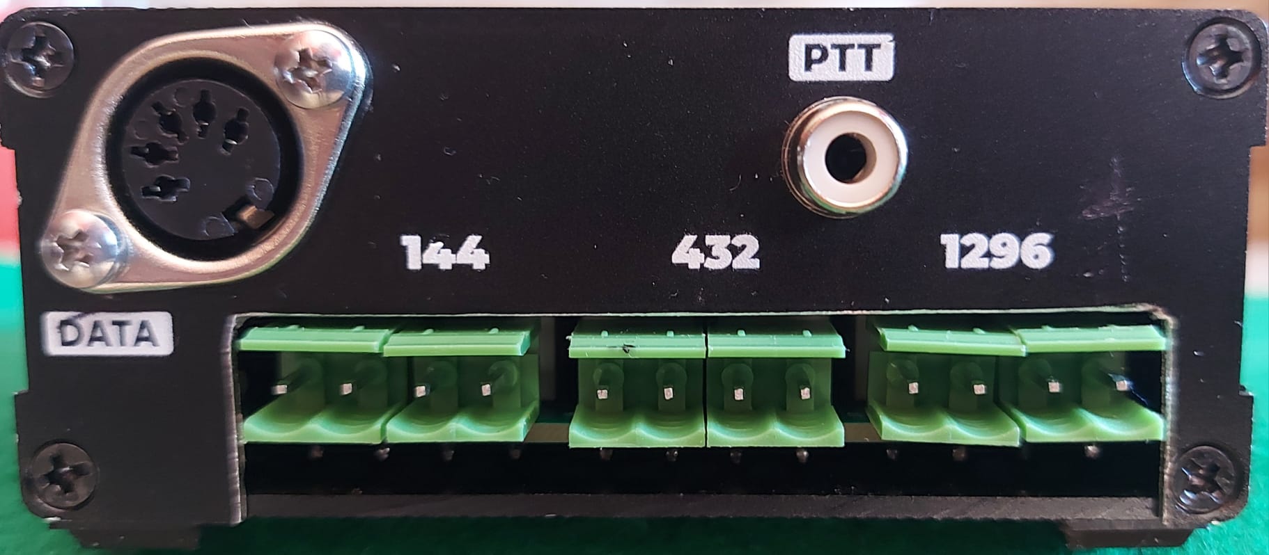 Sequencer per Icom IC-9700 - IW7DMH - Ham Radio Station