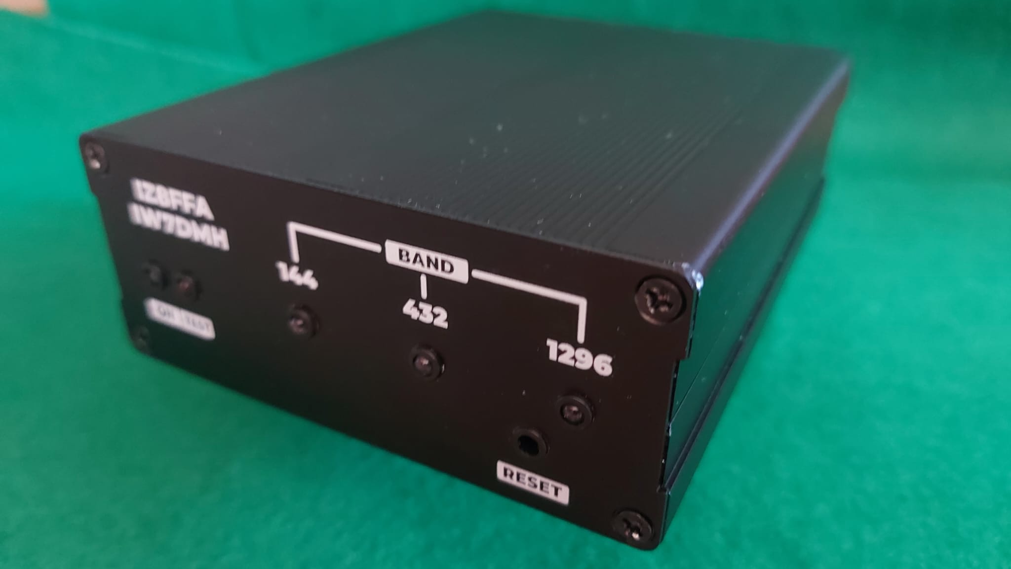 Sequencer per Icom IC-9700 - IW7DMH - Ham Radio Station