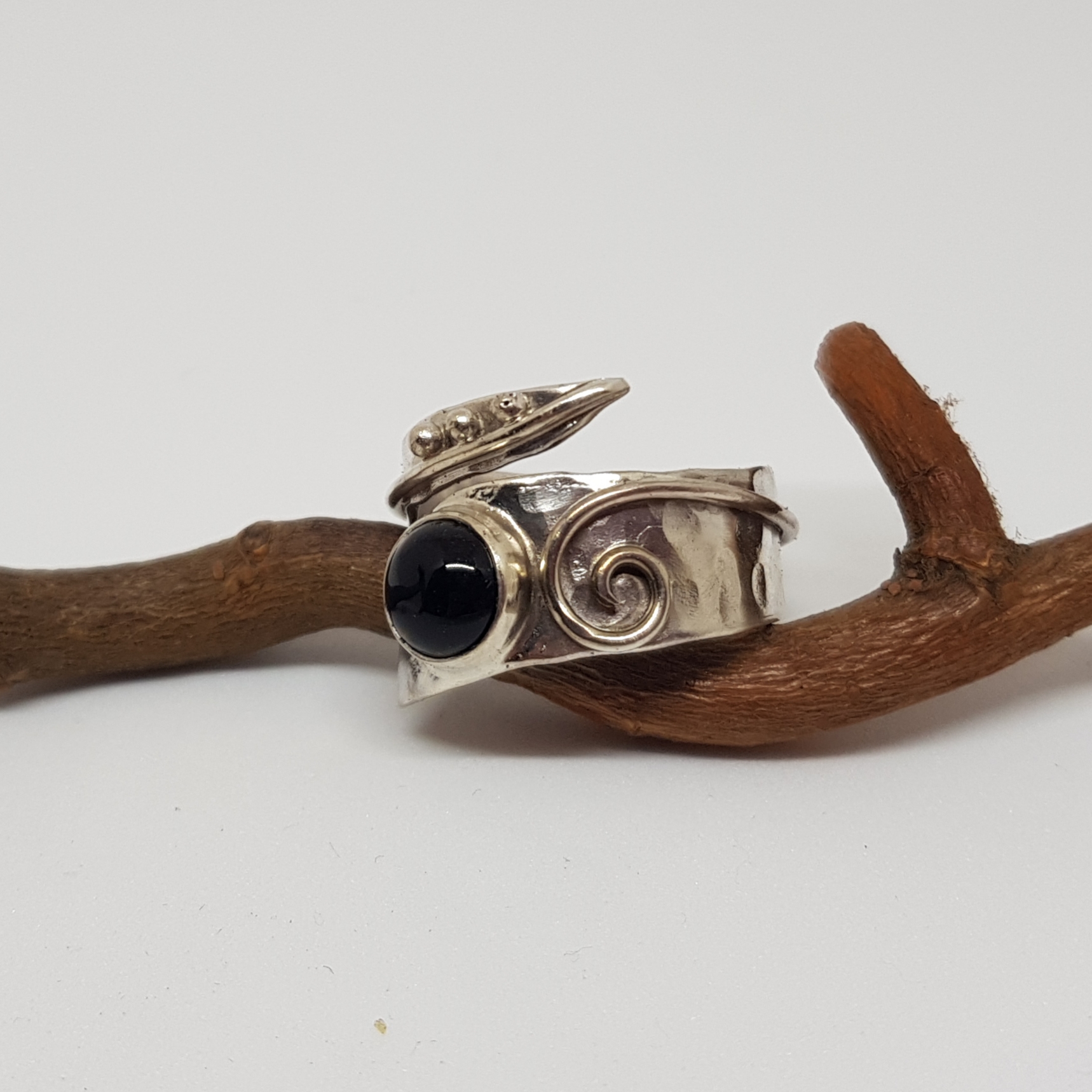 Ring mit Onyx - silberschmiede-spandow.de - Birgit Gaube Ring mit Onyx - silberschmiede-spandow.de - Birgit Gaube