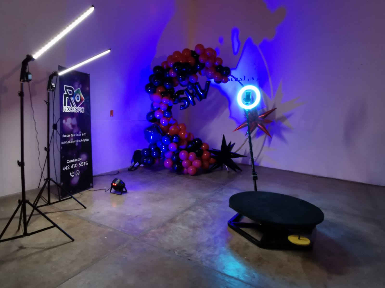 Cabina 360 en Querétaro - RockoPic - Cabinas De Fotos En Querétaro