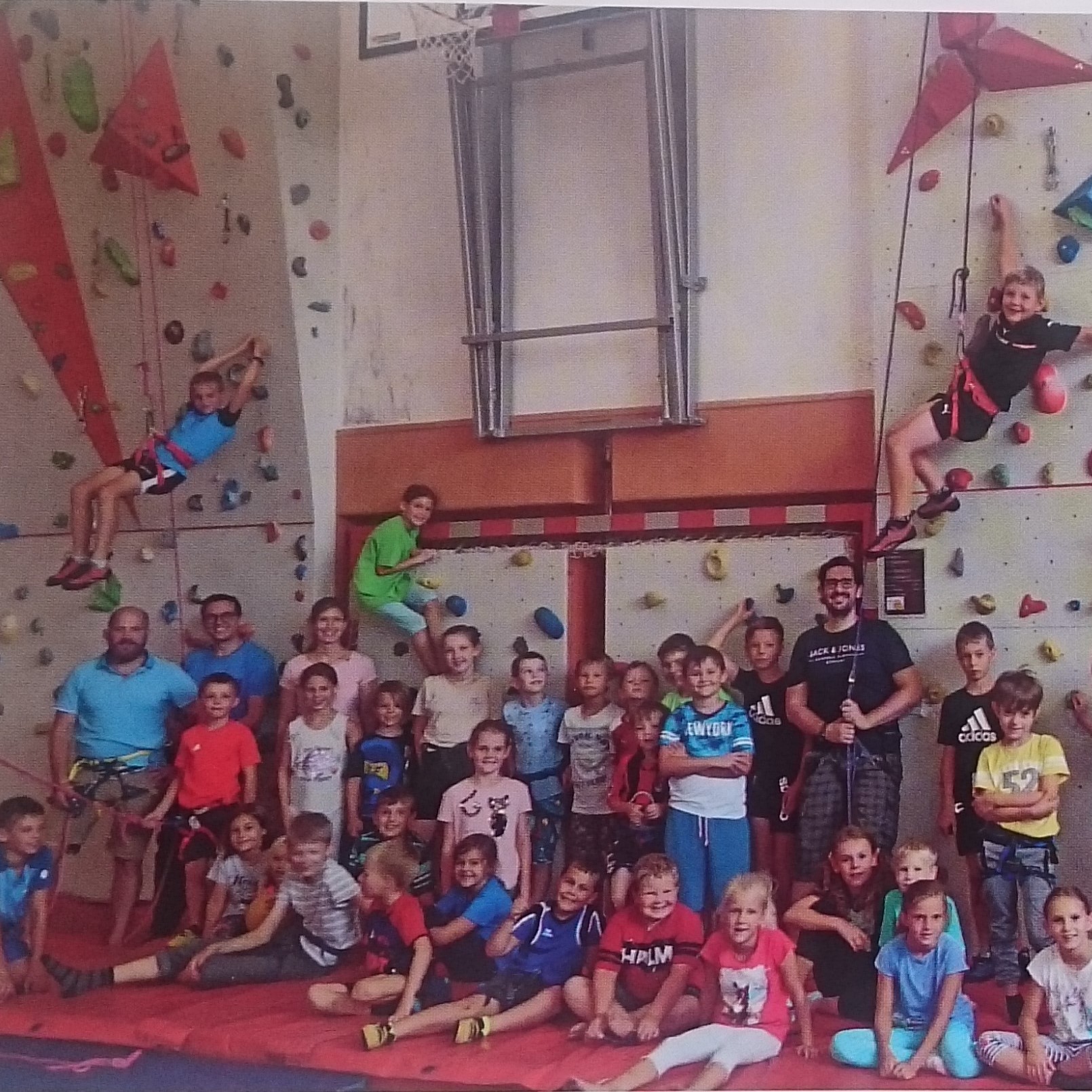 Den Vorstand bilden: - Union Fischlham - Sektion Sportklettern