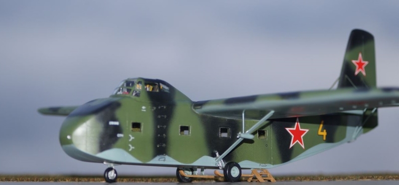 Jakowlew Jak-14 Miku Resin 1/72 - janhimmelreichs Webseite!