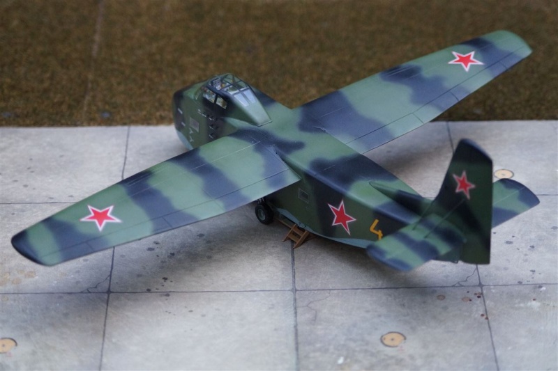 Jakowlew Jak-14 Miku Resin 1/72 - janhimmelreichs Webseite!