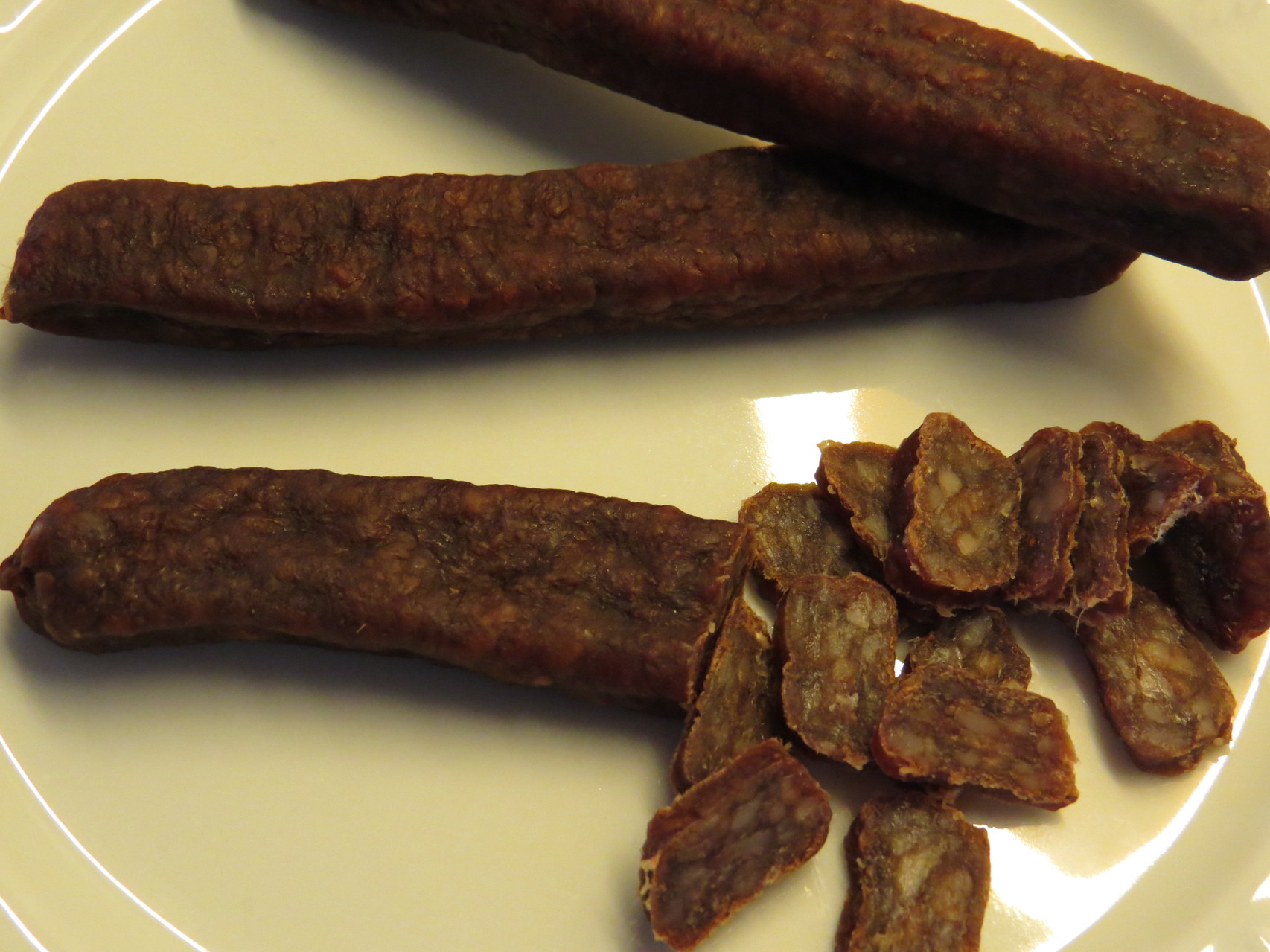 Saucisses et Merguez de boeuf fumées et séchées - Ferme de Bredeville