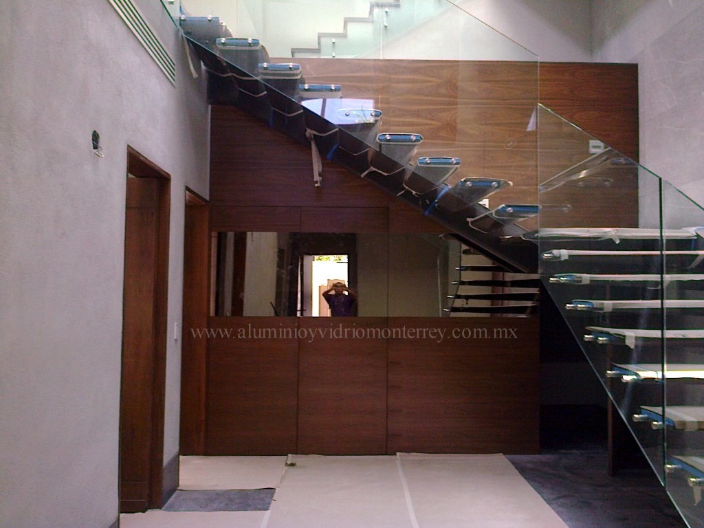 Barandales y Pasamanos - Página web de aluminioyvidriomonterrey