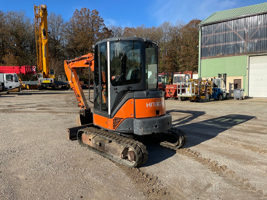 HITACHI ZX35U-2 de 2005 - Used Crane for sale