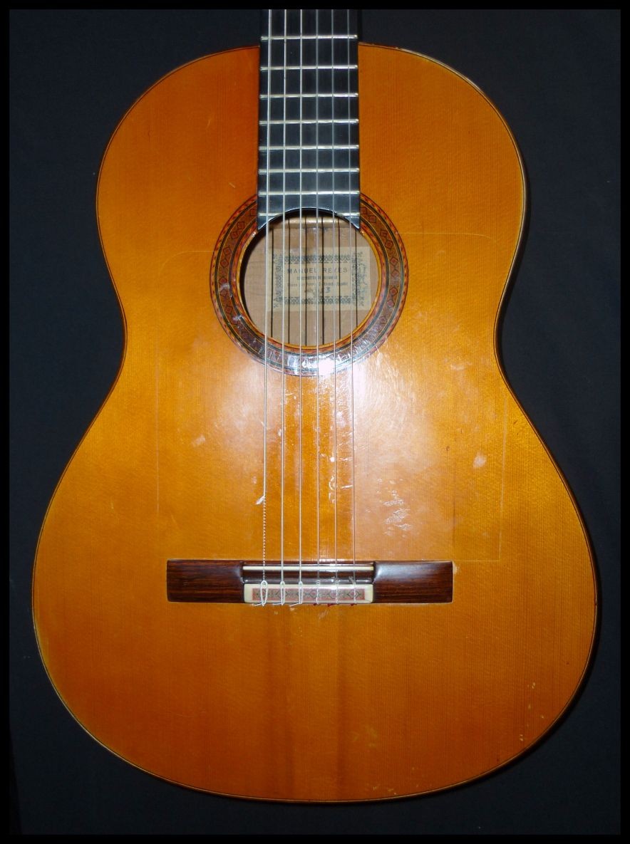 Manuel Reyes 1963 | Guitar 1 - flamenco-guitar.NET
