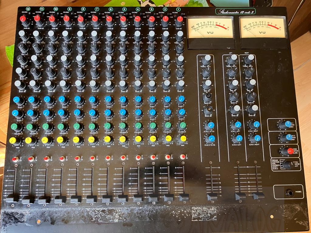 Studiomaster 12 into 2 - The Study Room Studio Home