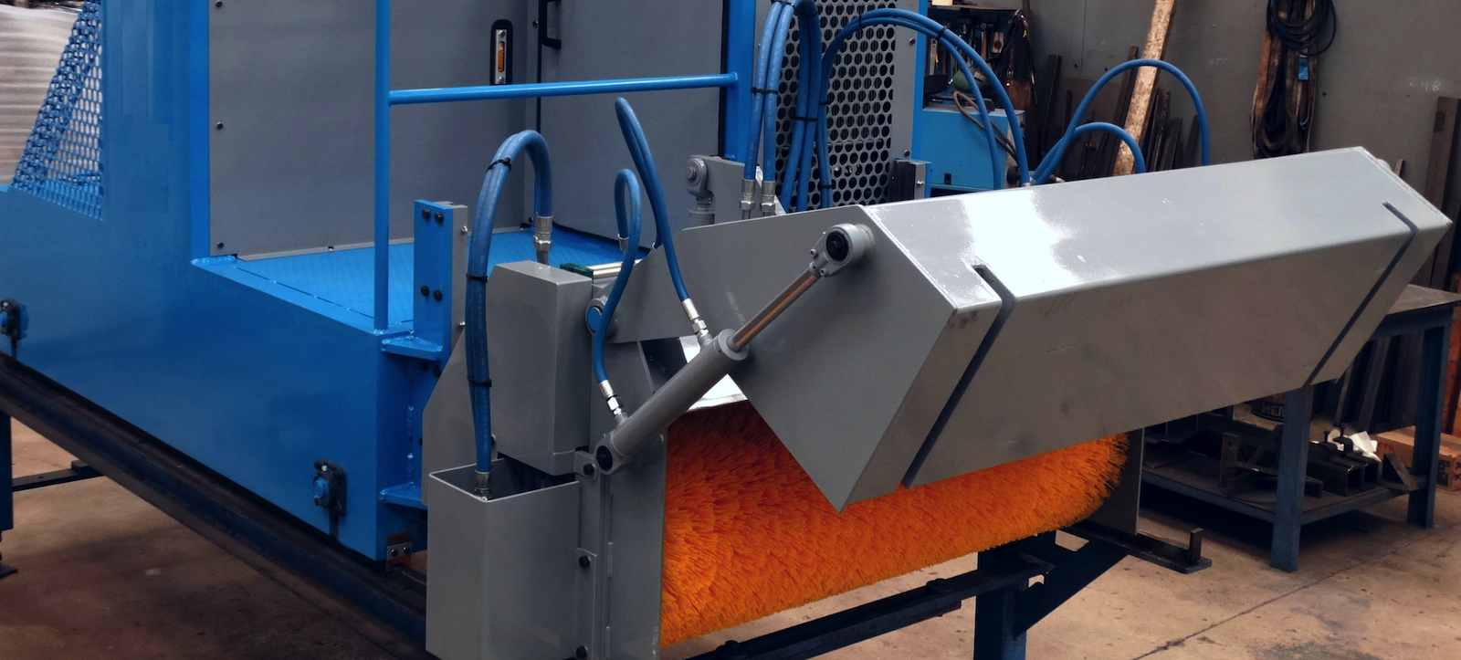 Bed cleaner for hollow core slabs - New and used precast concrete machinery