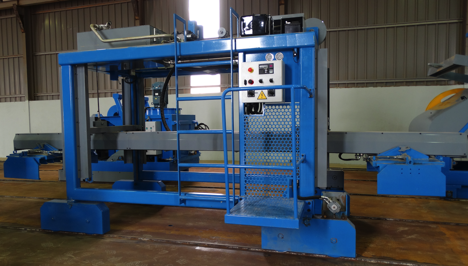 Stripping machines hollow core slabs - New and used precast concrete ...