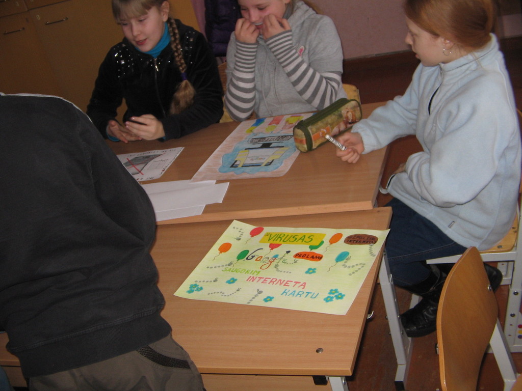 Saugus internetas. Mokiniams. - sako-Labas!