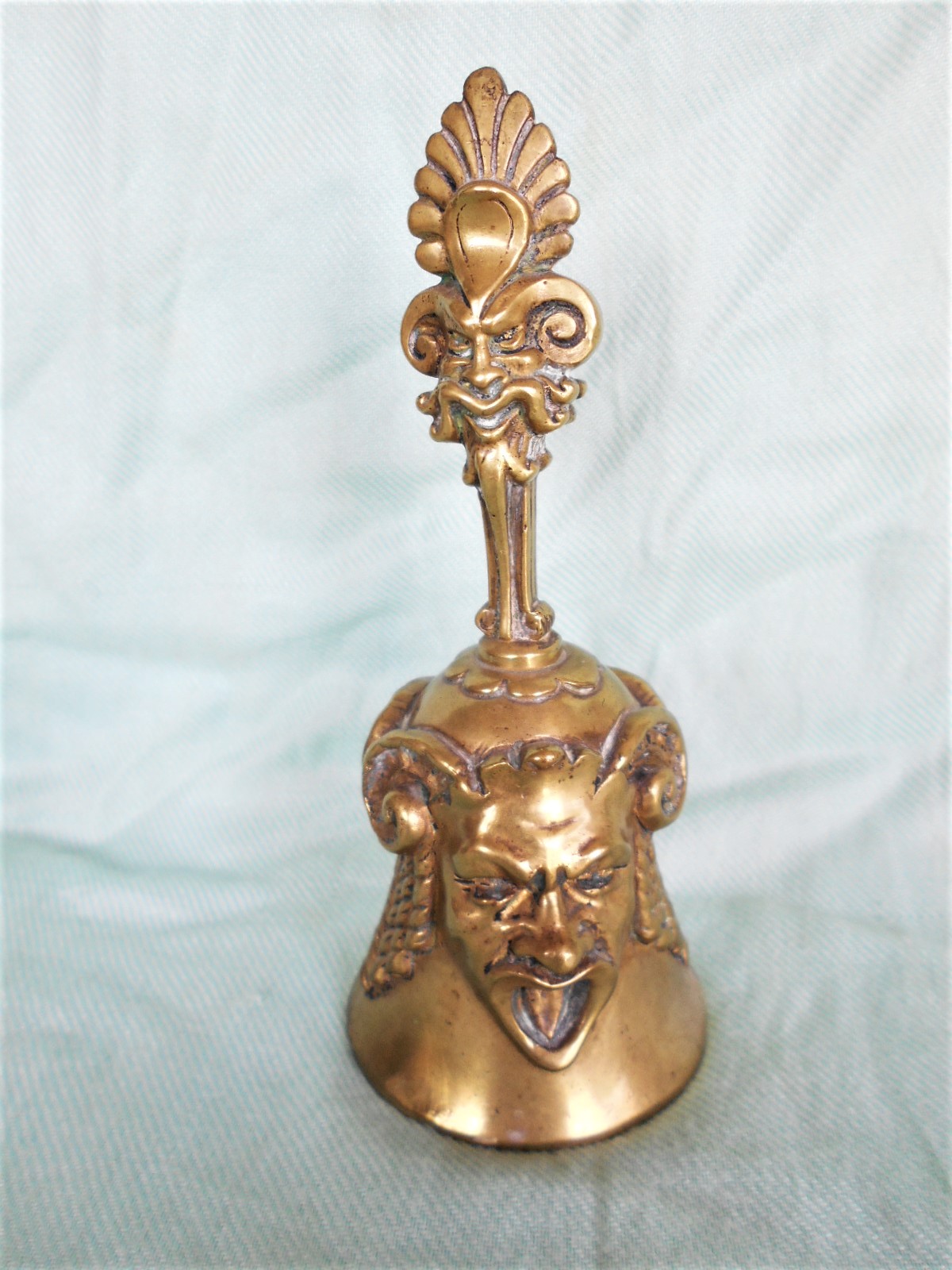 3. Table Bells - Photo Gallery - bellcollectors jimdo page!