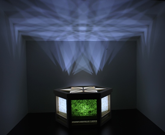 光箱® 伝統技術の組子細工と京から紙のLED照明 - 種村建具木工所 光箱® 伝統技術の組子細工と京から紙のLED照明 - 種村建具木工所