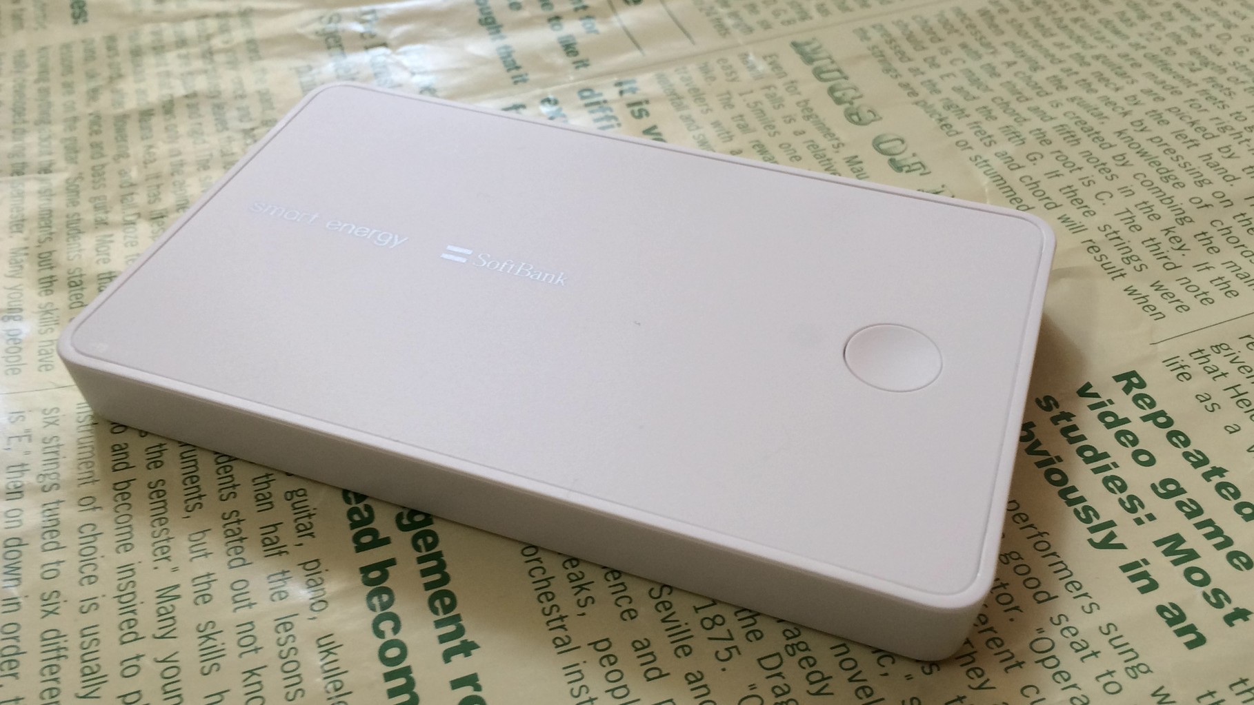 高っ!!3100mAhなのに4560円のモバイルバッテリー?!/SoftBank SELECTION smart energy card ...