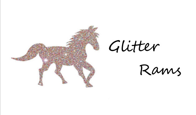 Unser Stammi ist bei Steve's Farm bei den Heuballen :D ♥ - glitter ...