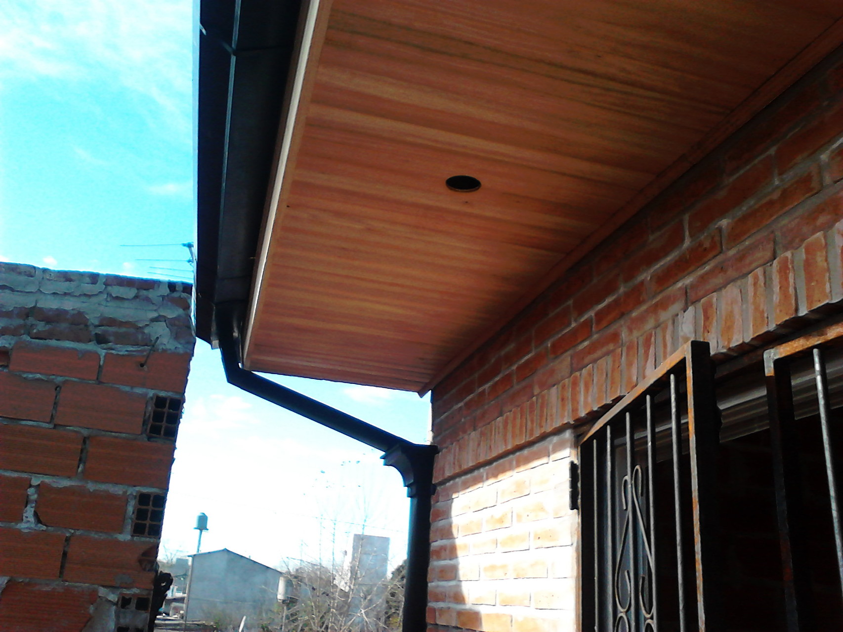 ALEROS REVESTIMIENTOS GRANDIS - gabriel solo techos