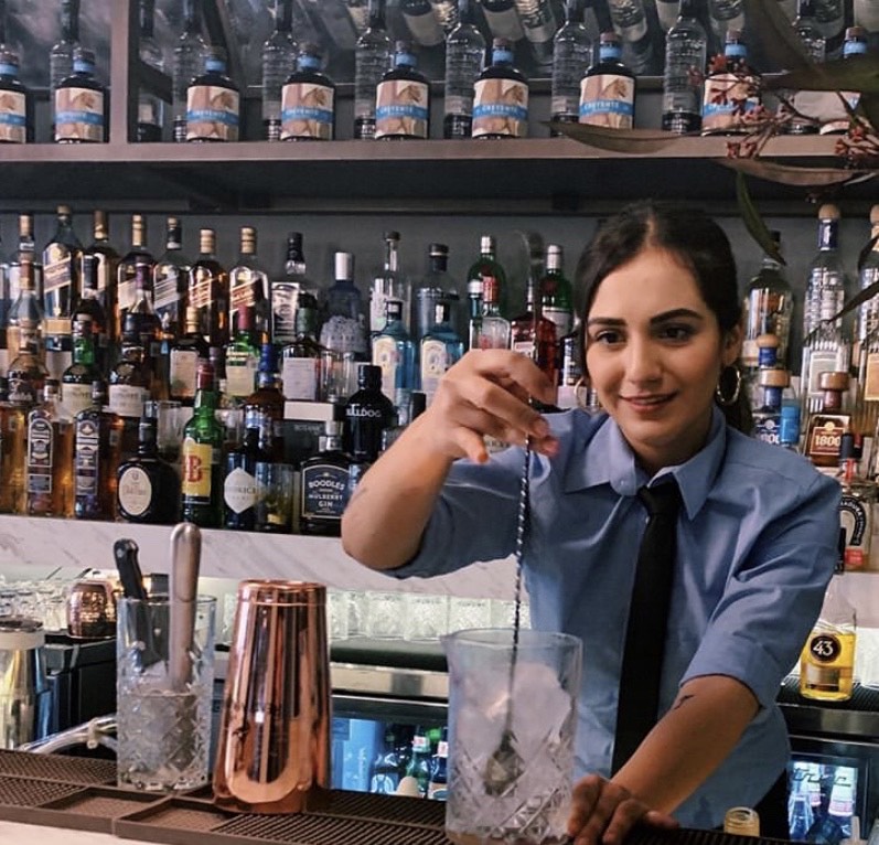Fernanda Olvera Bartender - Instituto de Mixologia y Barismo México