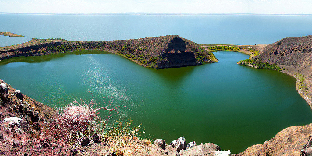 Lago Turkana - Vacanze e Turismo in Kenya - Viaggio attraverso il Kenya