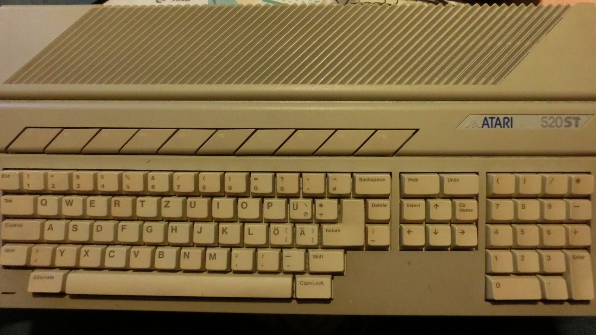 Atari 520 ST mit 1MB RAM - defekt - thoschus Webseite!
