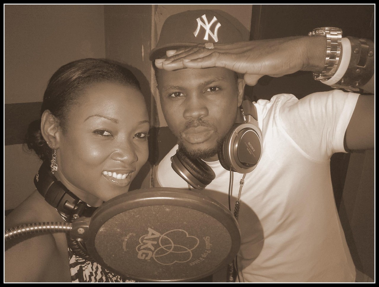 DIBI DOBO - BEHIND THE SCENES - HAUT DEBIT DONNE MOI DE L'AMOUR - DIBI ...