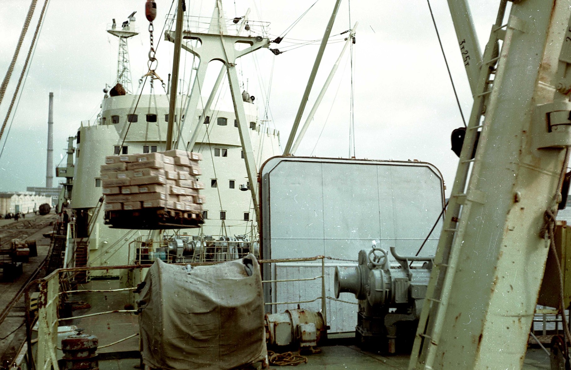 An Land - Arbeitskreis Hochseefischerei Rostock e.V.