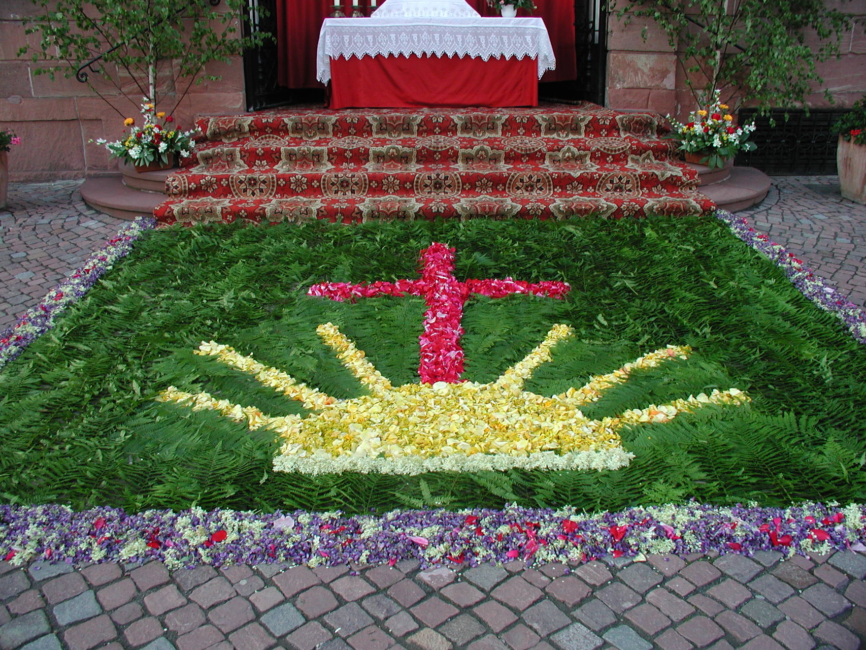 Pfarrei Parkstein / Bistum Regensburg - Blumenteppich für Fronleichnam