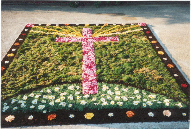 Pfarrei Parkstein / Bistum Regensburg - Blumenteppich für Fronleichnam