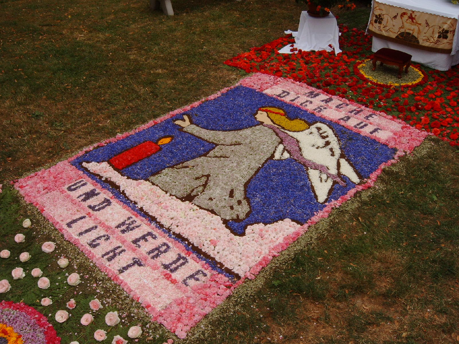 Pfarrei Parkstein / Bistum Regensburg - Blumenteppich für Fronleichnam