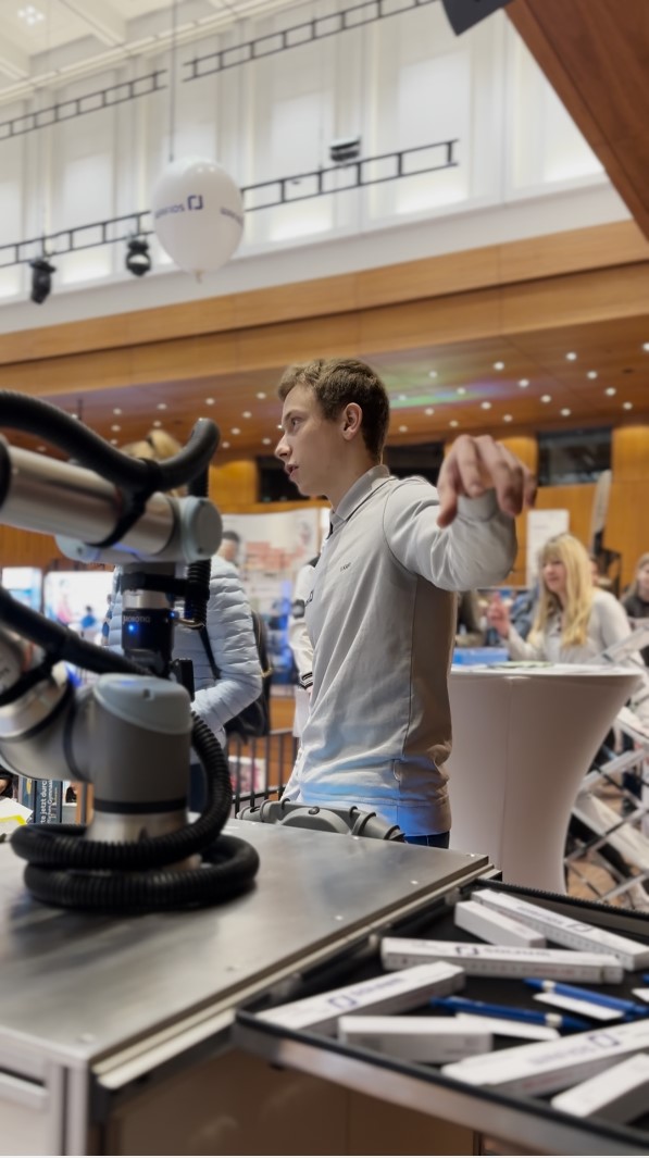 Azubiprojekt - Roboterumbau für die Binea - WAFIOS Azubiblog