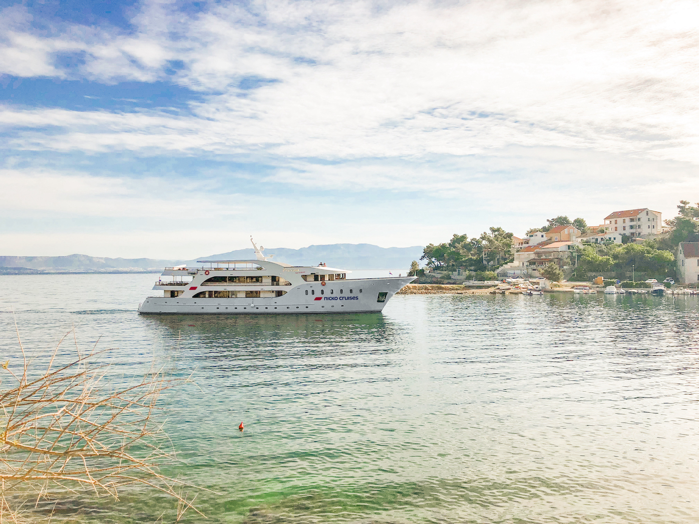 MS PRINCESS von nicko cruises: Alle Infos, Bilder, Ratgeber & buchen ...