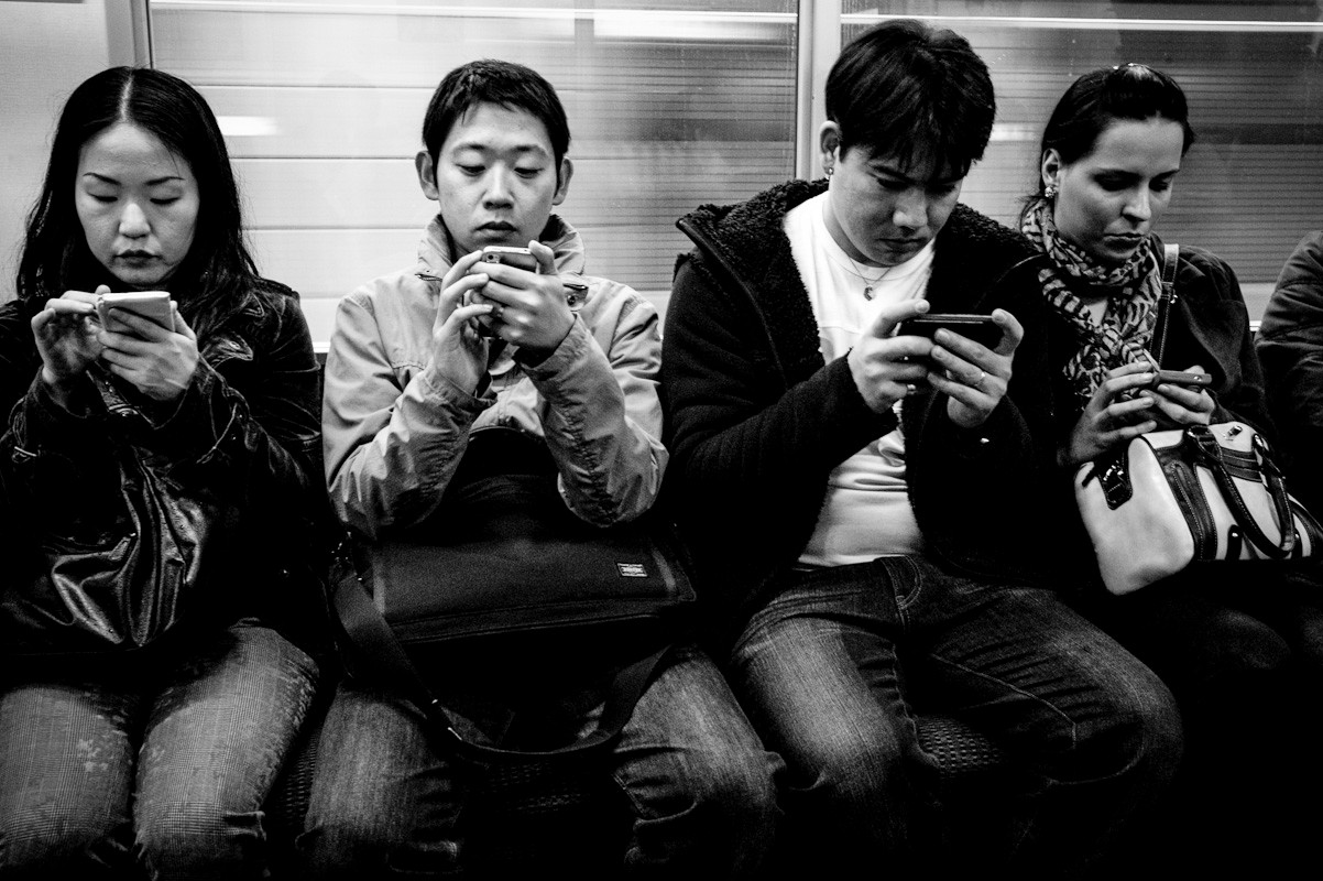 DisConnected? - Frank Stelzer Photography