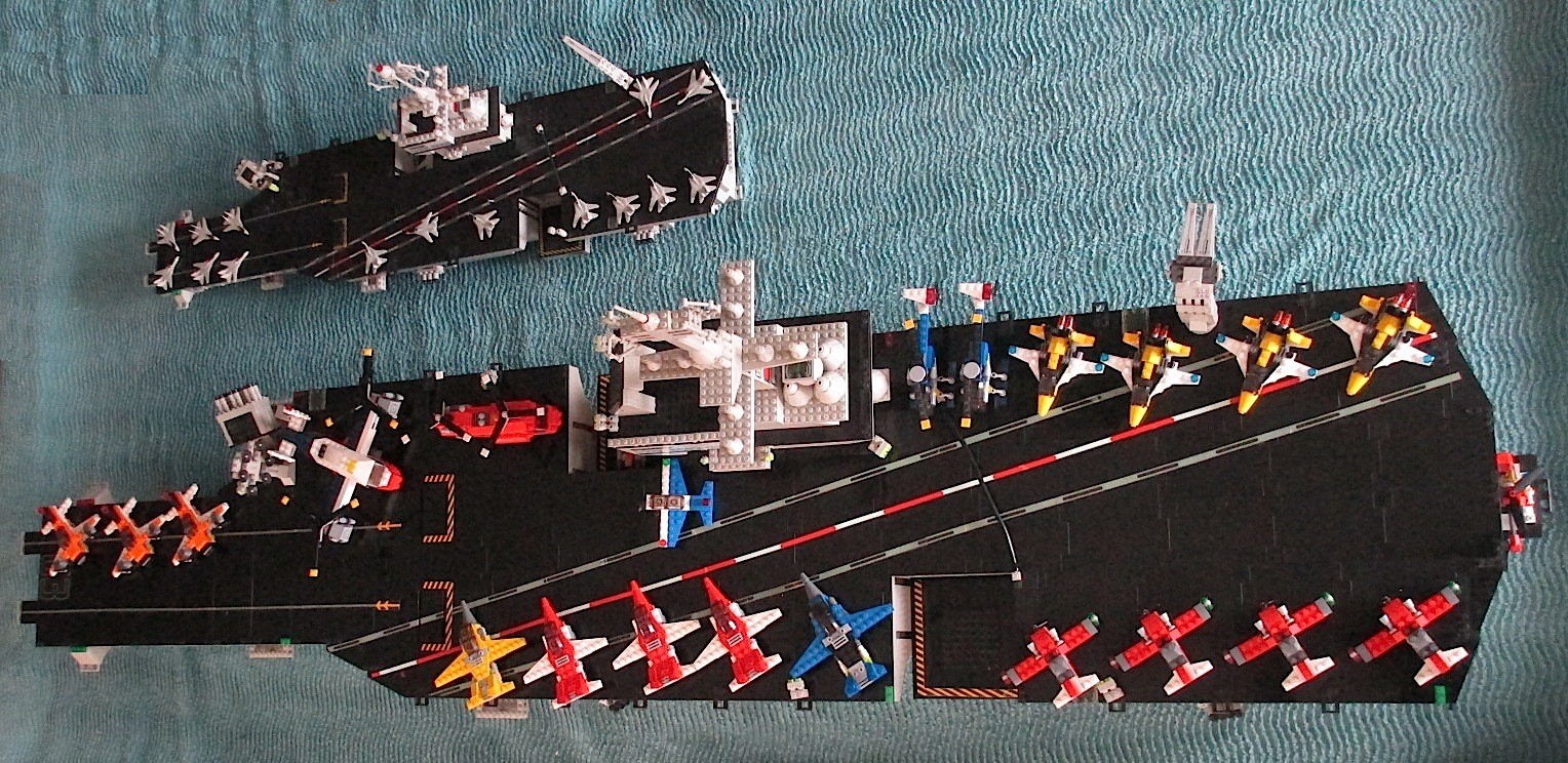 Mega Double Kitty Hawk Bloks - Aircraft Carrier Building Bricks World