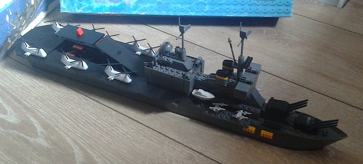 Tente Dragon - Aircraft Carrier Building Bricks World