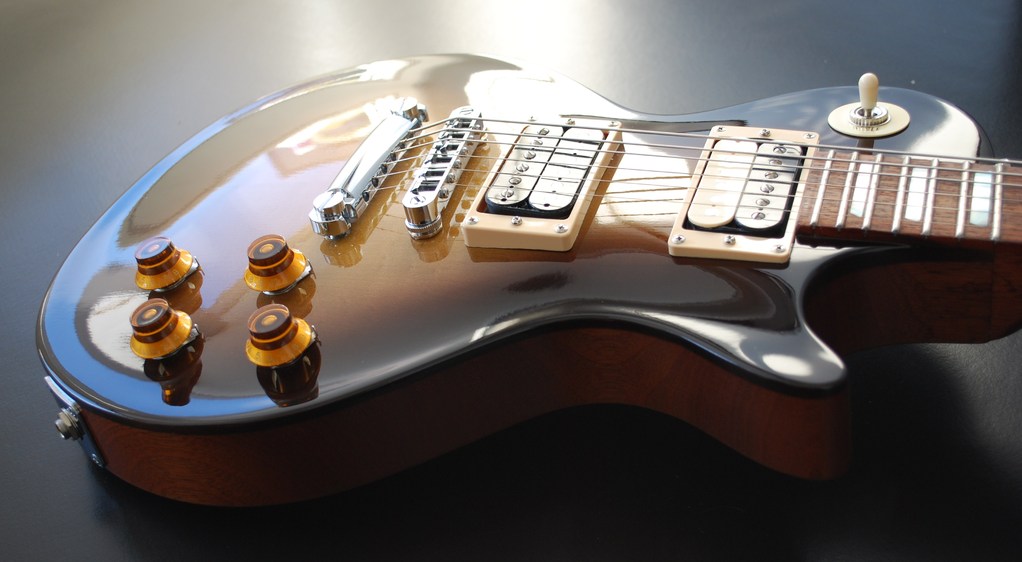 First Love Custom - https://www.linus-guitars.com