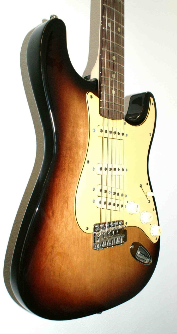 Strat - Baubegleitung Linus - https://www.linus-guitars.com