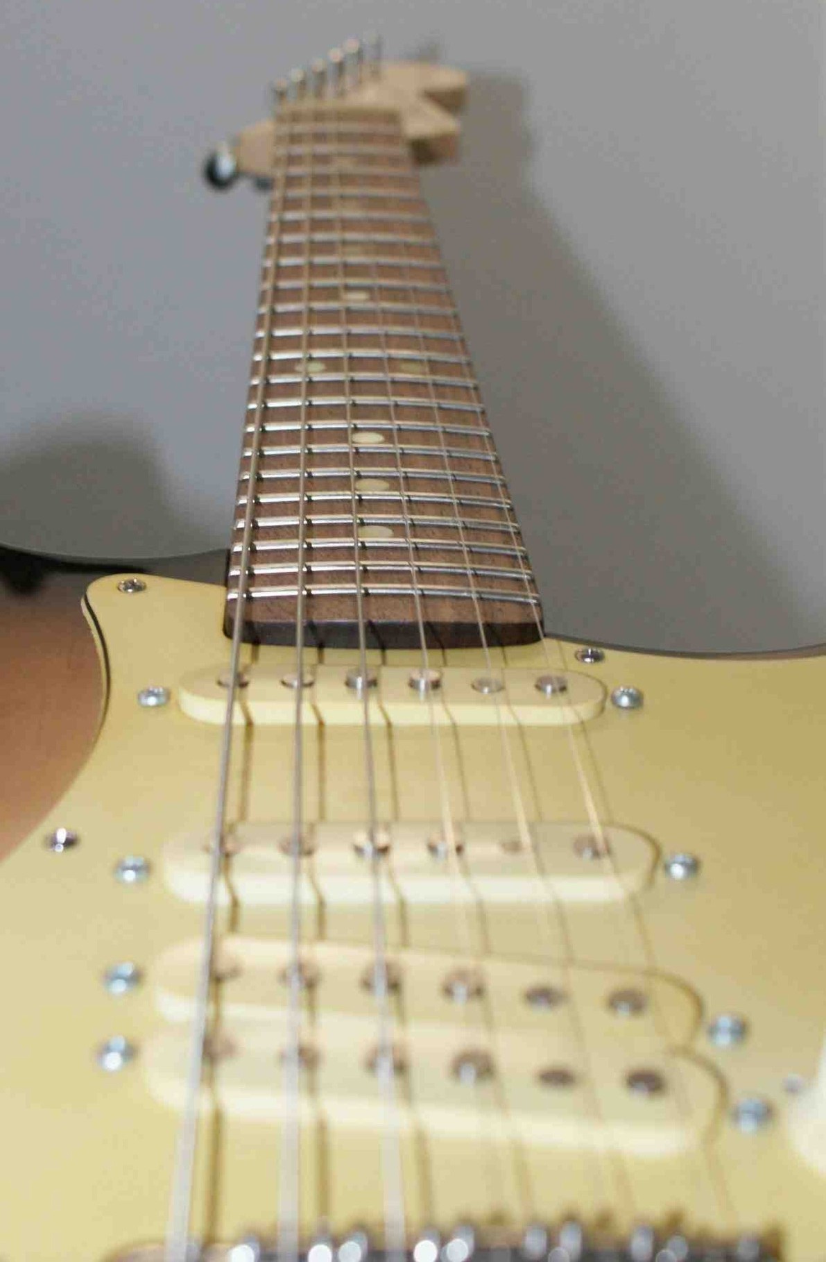Strat - Baubegleitung Linus - https://www.linus-guitars.com