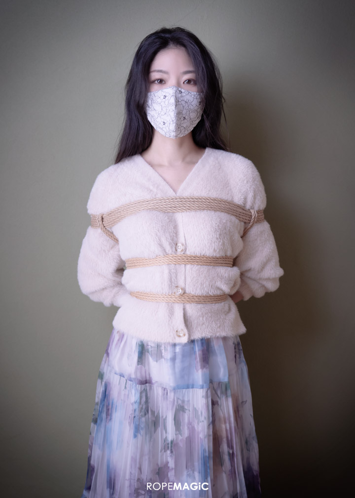 緊縛写真作品｜REFLECTED - ROPE MAGiC