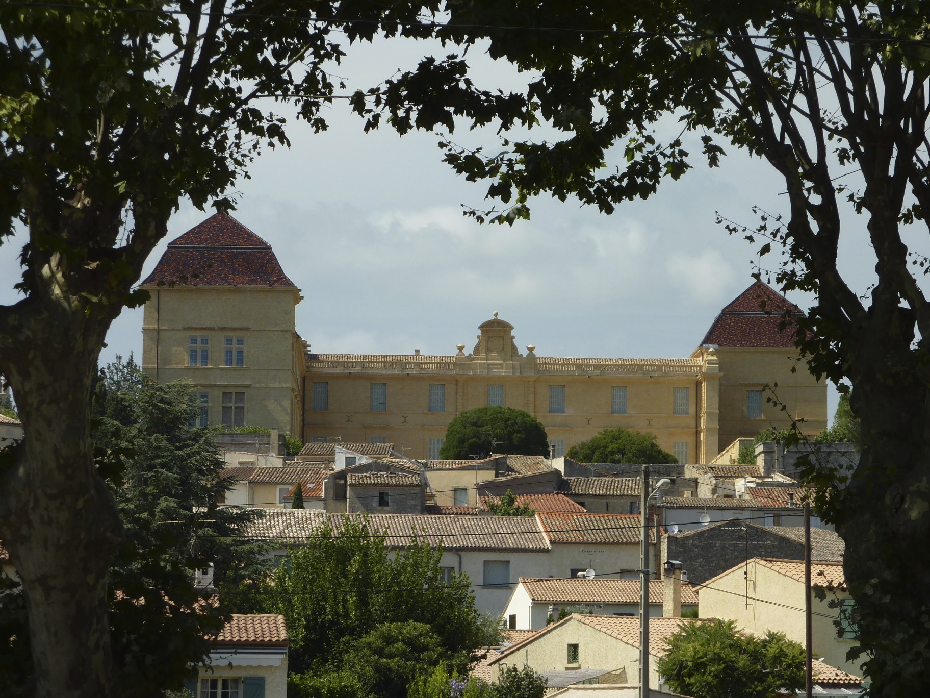 Contactez-nous - Le site des amis du château de Castries