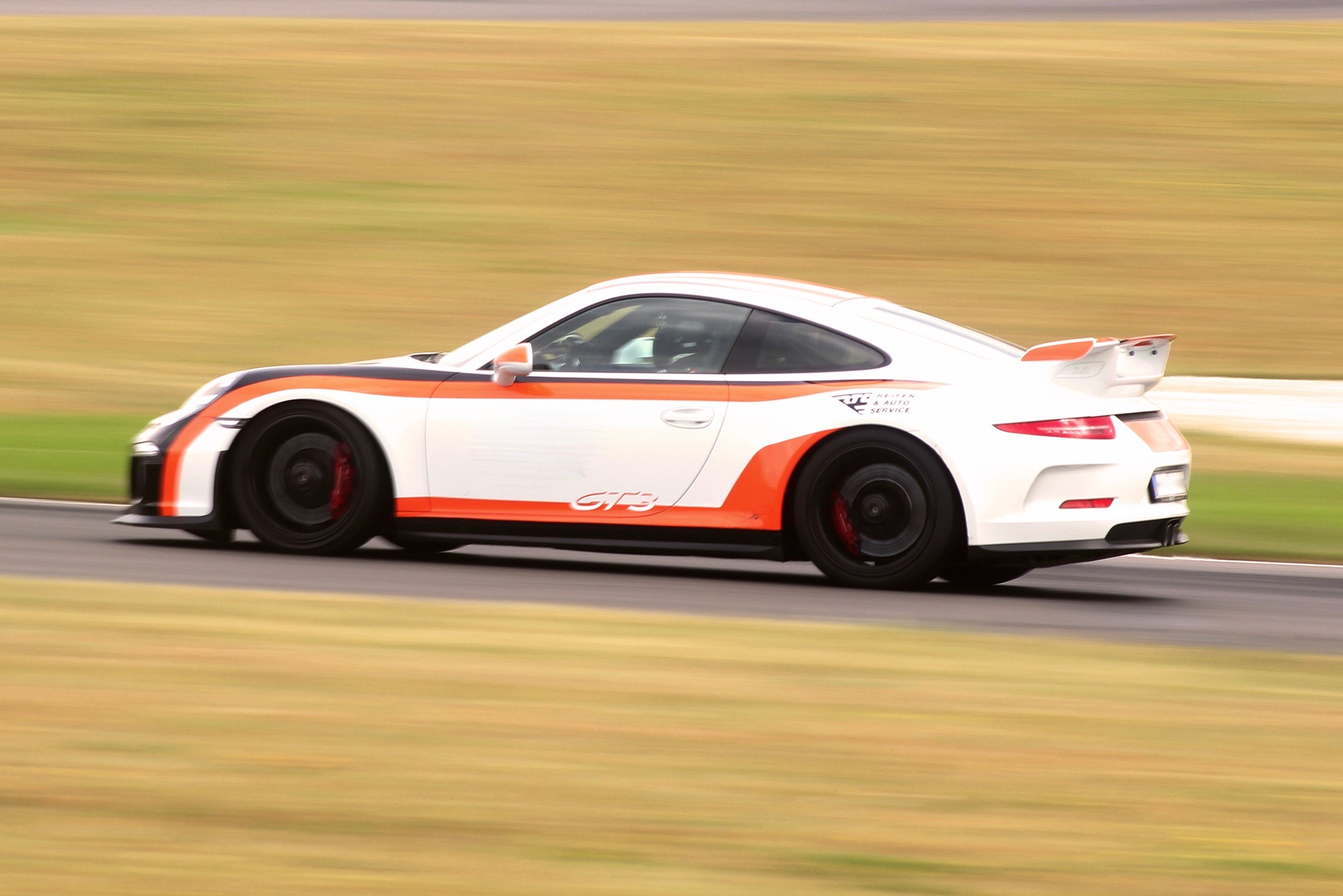 Renntaxi Hockenheimring √√√√√√ - Formel 1 Rennwagen selber fahren ...