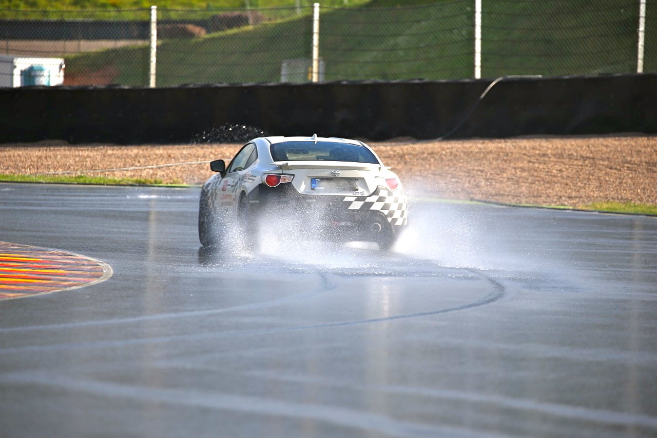 Driften lernen, Drift Event, Drift Kurse, Drifting, PKW, Auto - Formel ...