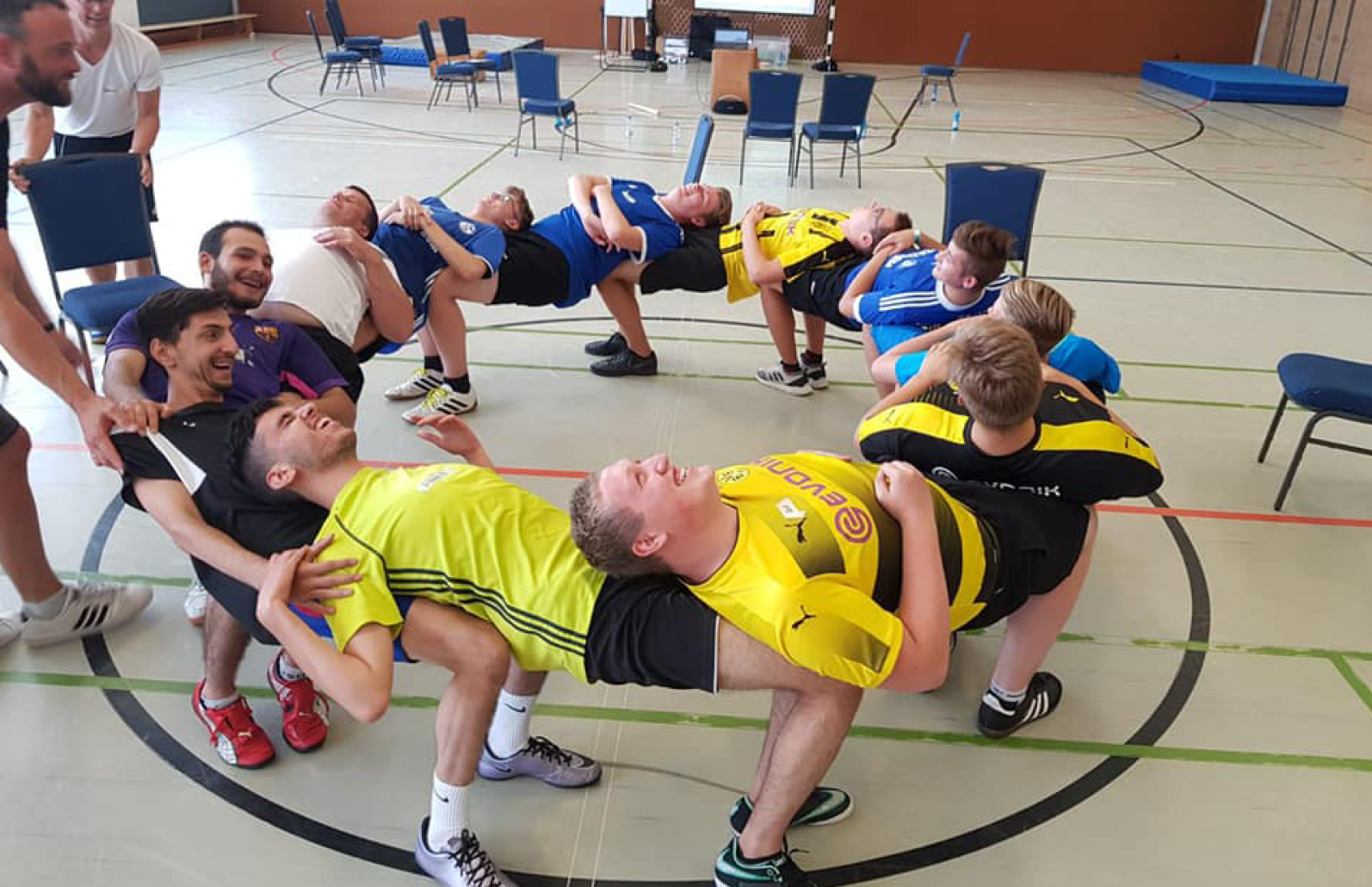 Zu Gast bei der A2-Jugend des SV Veldhausen 07 - spielfairderbers Webseite!