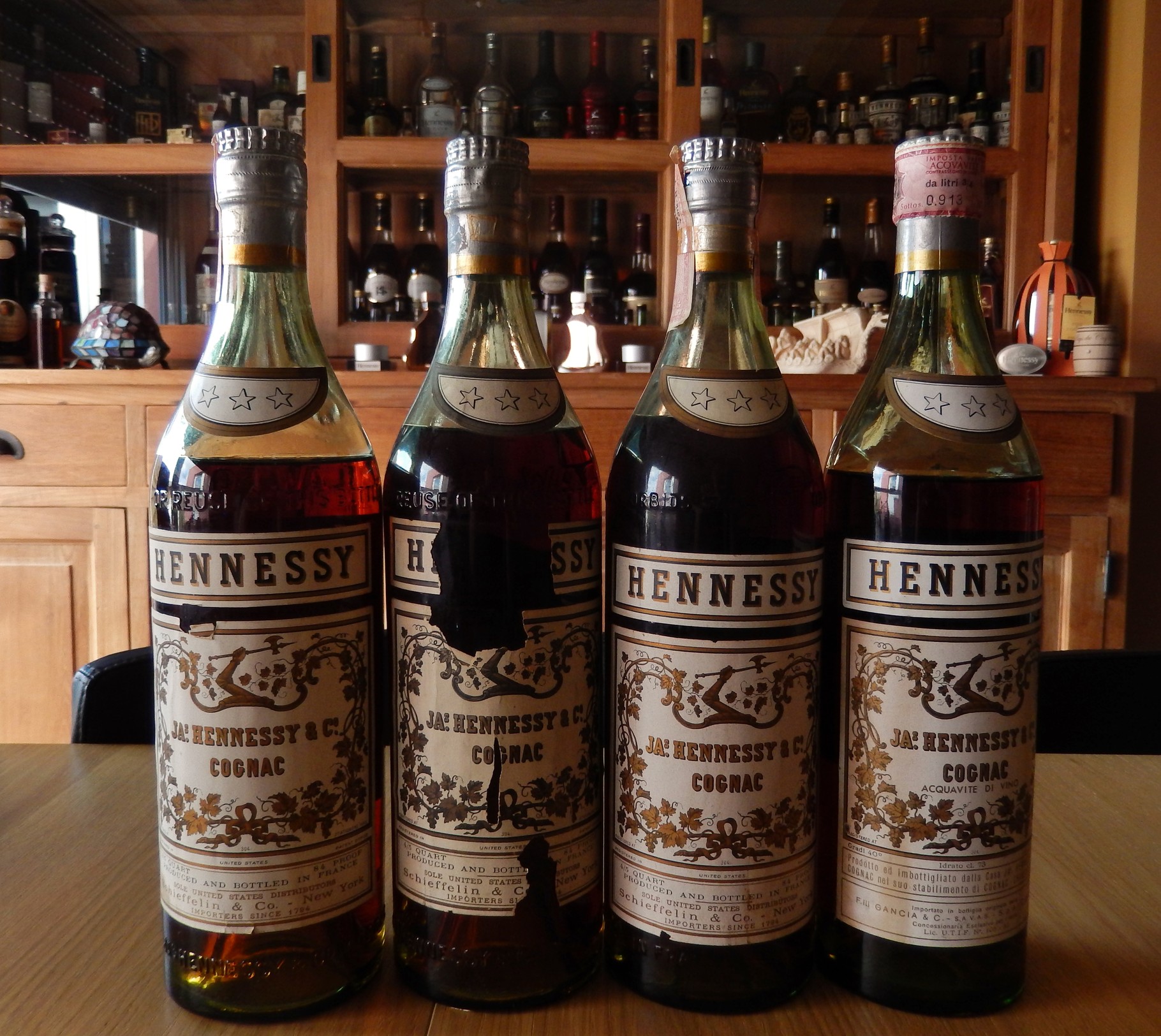 3 Star *** - Website of donhenny-hennessycollector!