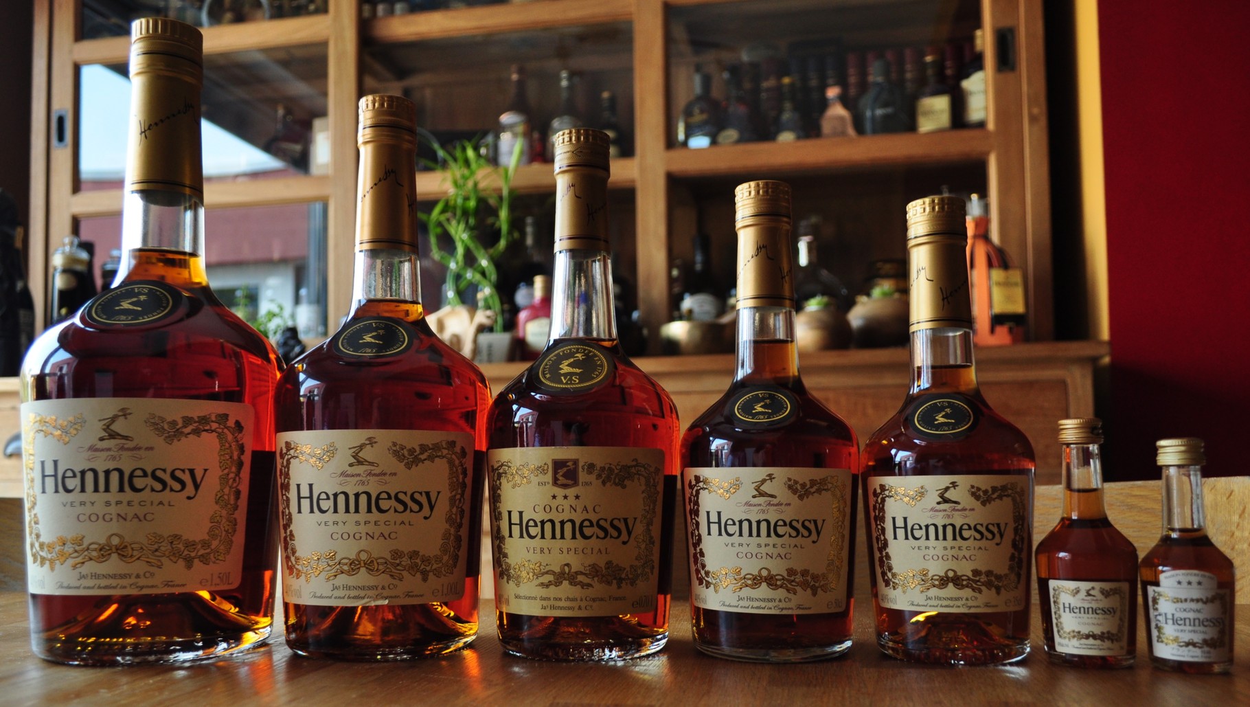 VS~Very Special - Website of donhenny-hennessycollector!