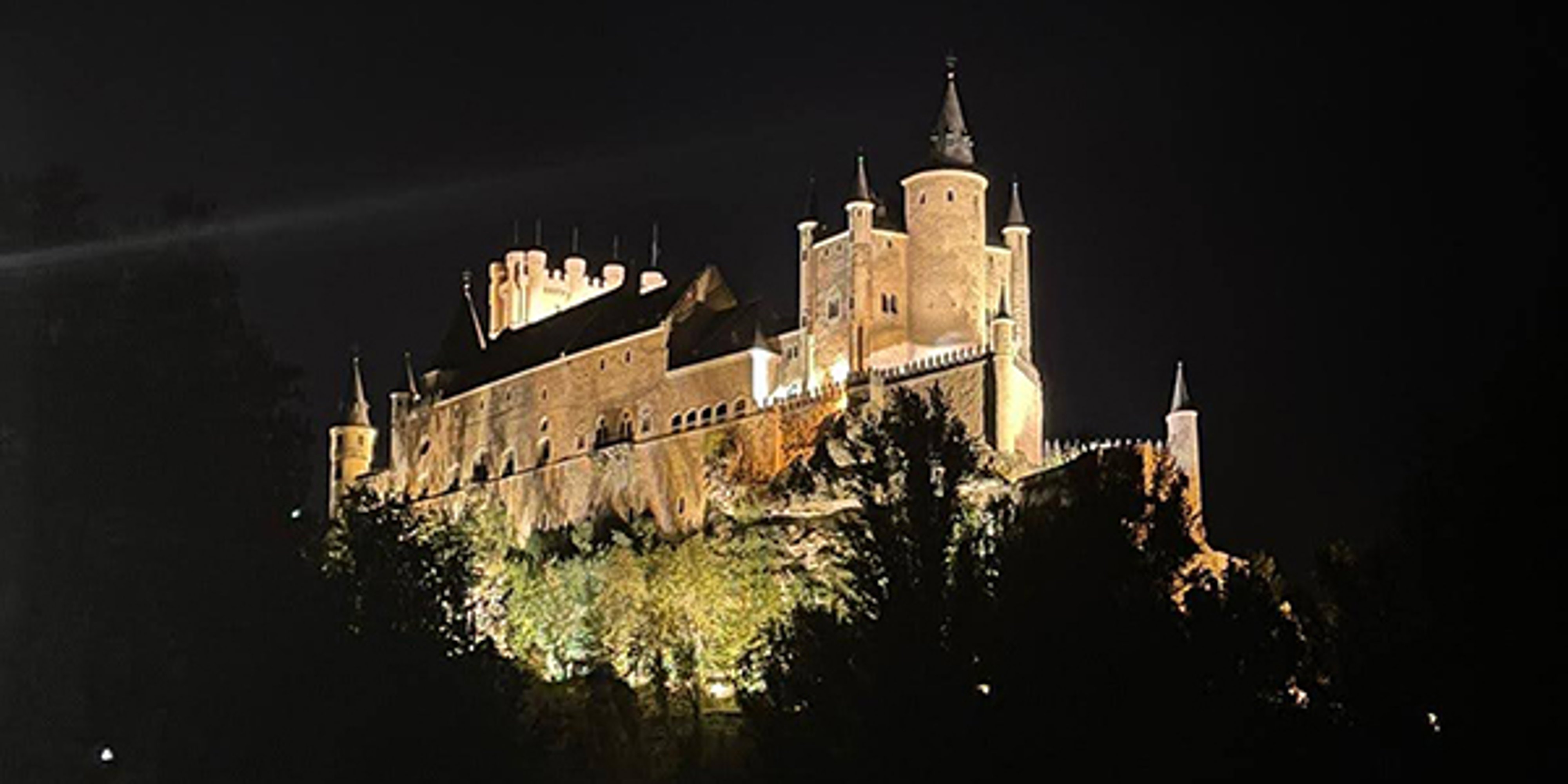 El Alcázar de Segovia en llamas - Segovia un buen plan